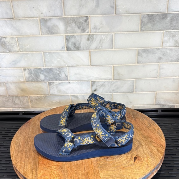Teva | Shoes | Teva Original Sun Moon Blue And Gold Womens Sandals ...